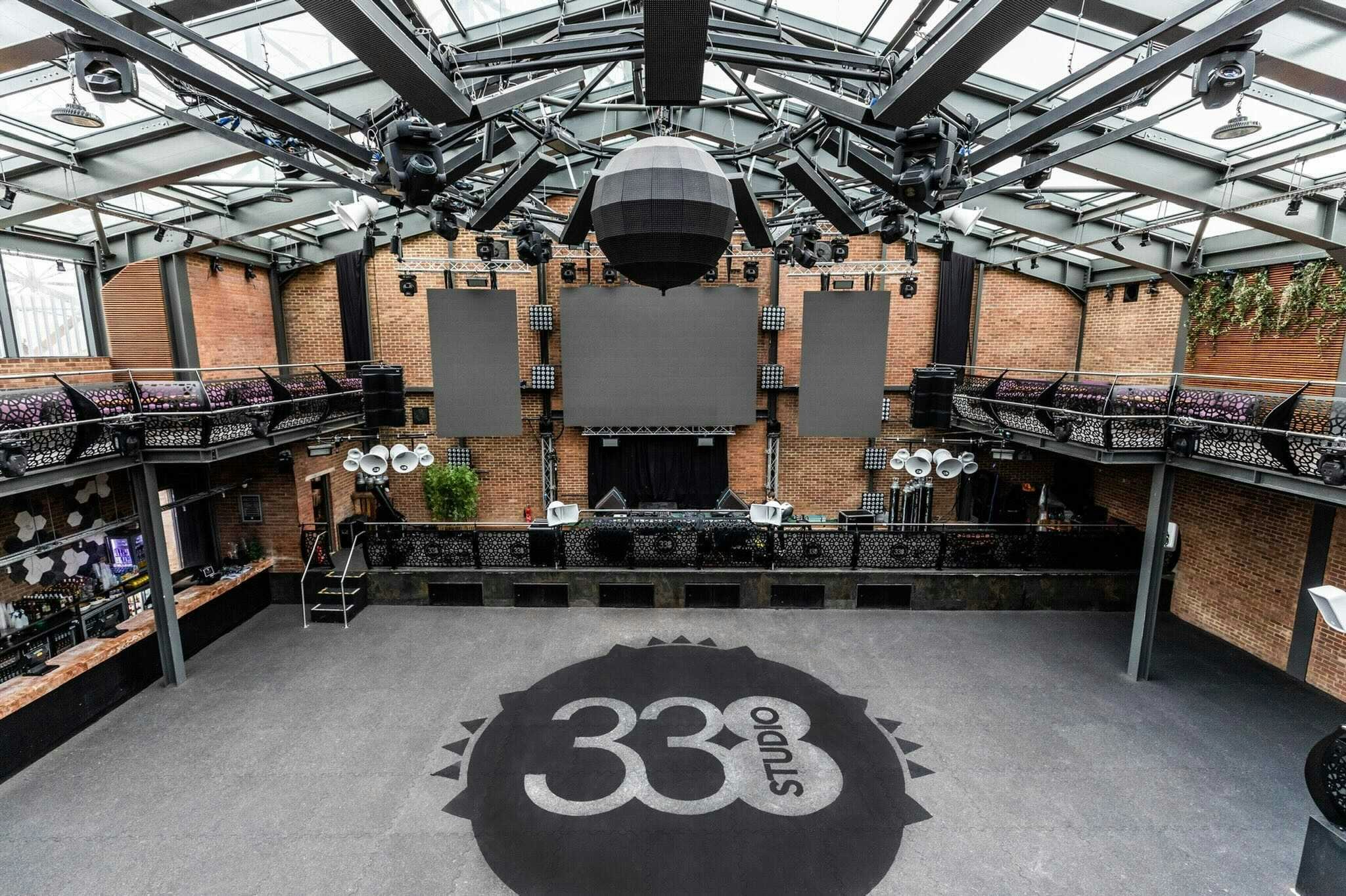 Billets pour Studio 338 et événements à venir | DICE