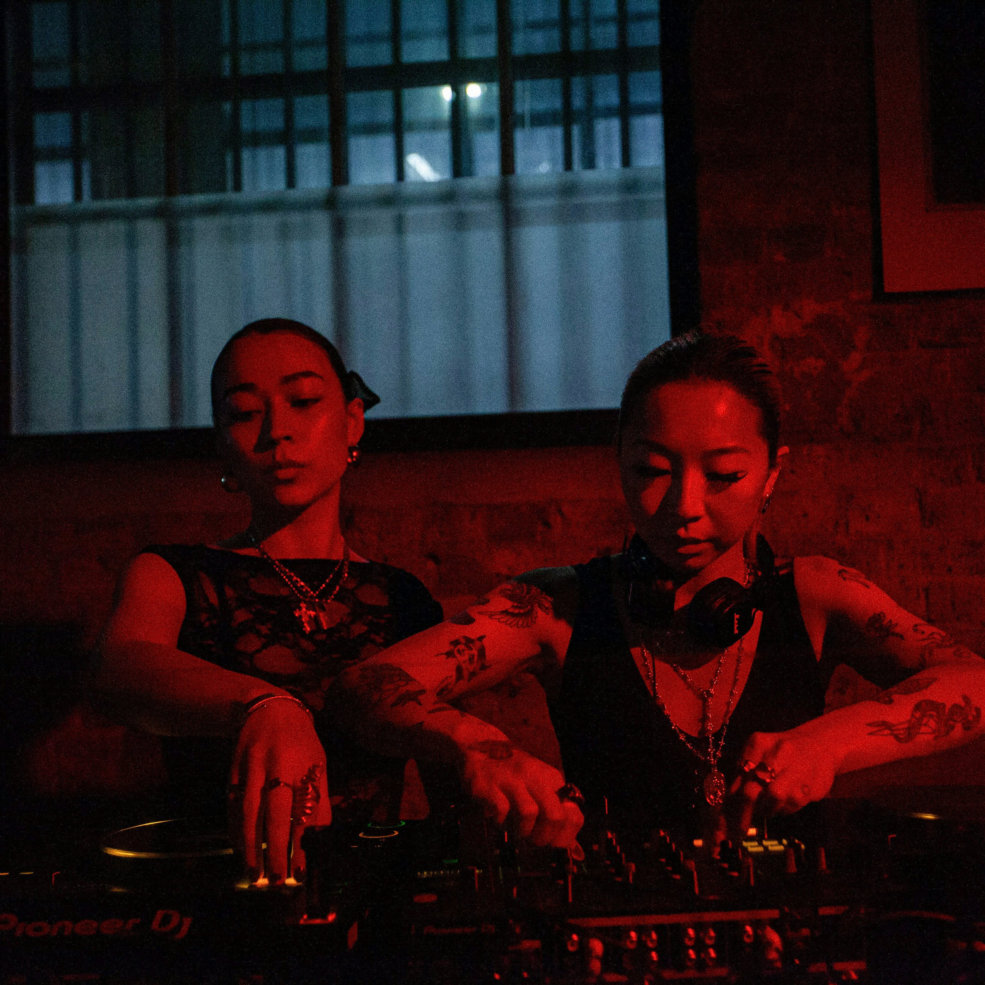 Brick Lane Beach Club: ZEE-2 All Night Long Bilhetes | Gratuito | 30 de ...