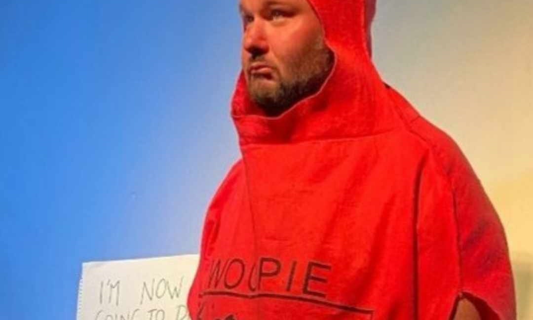 Mark Dean Quinn: Oh No (That's Not Your Cheesemas) | The Bill Murray Comedy