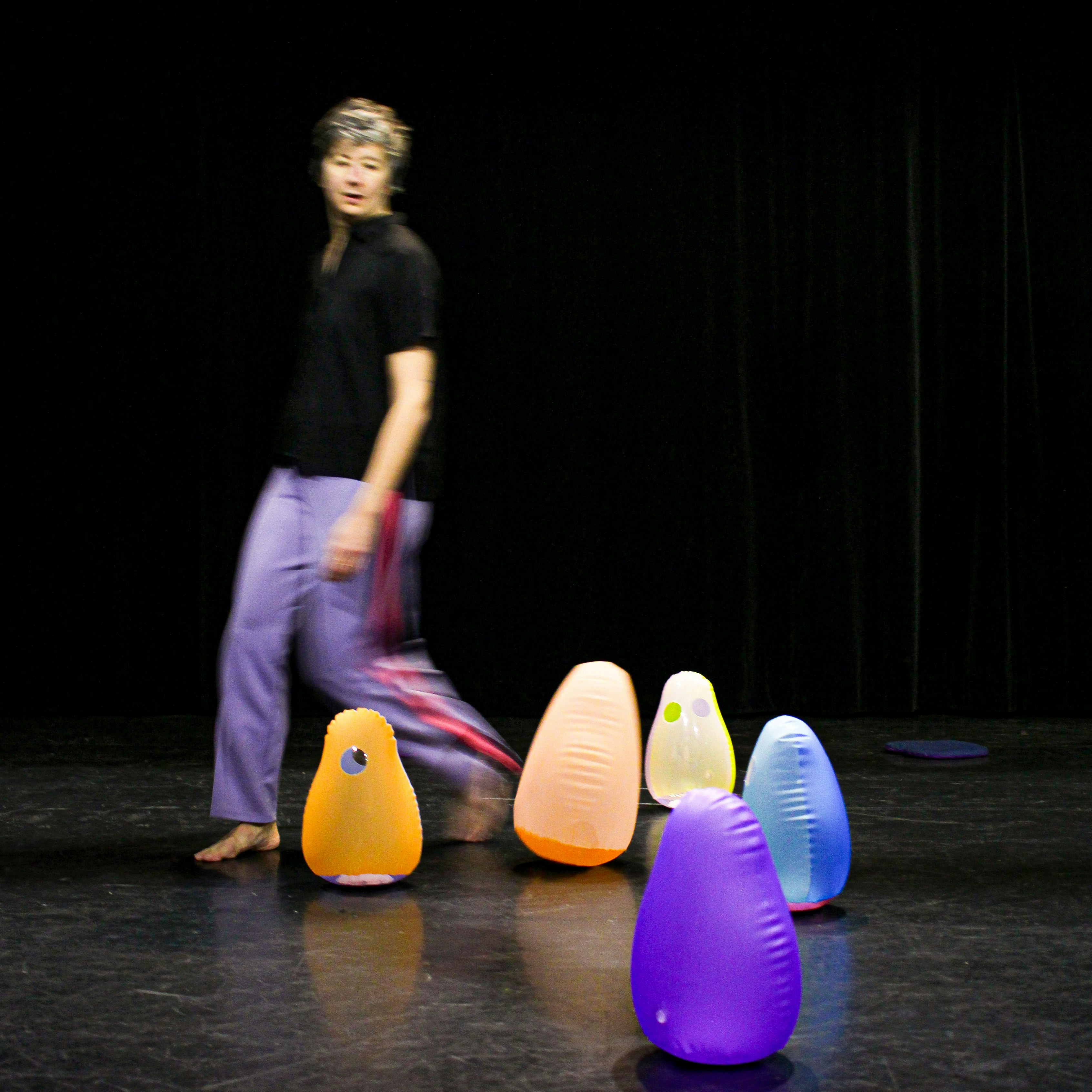 BOUM QUI BERCE PAR CIE SMALL ROOM AVEC LE FESTIVAL LES ENFANTS D'ABORD ...