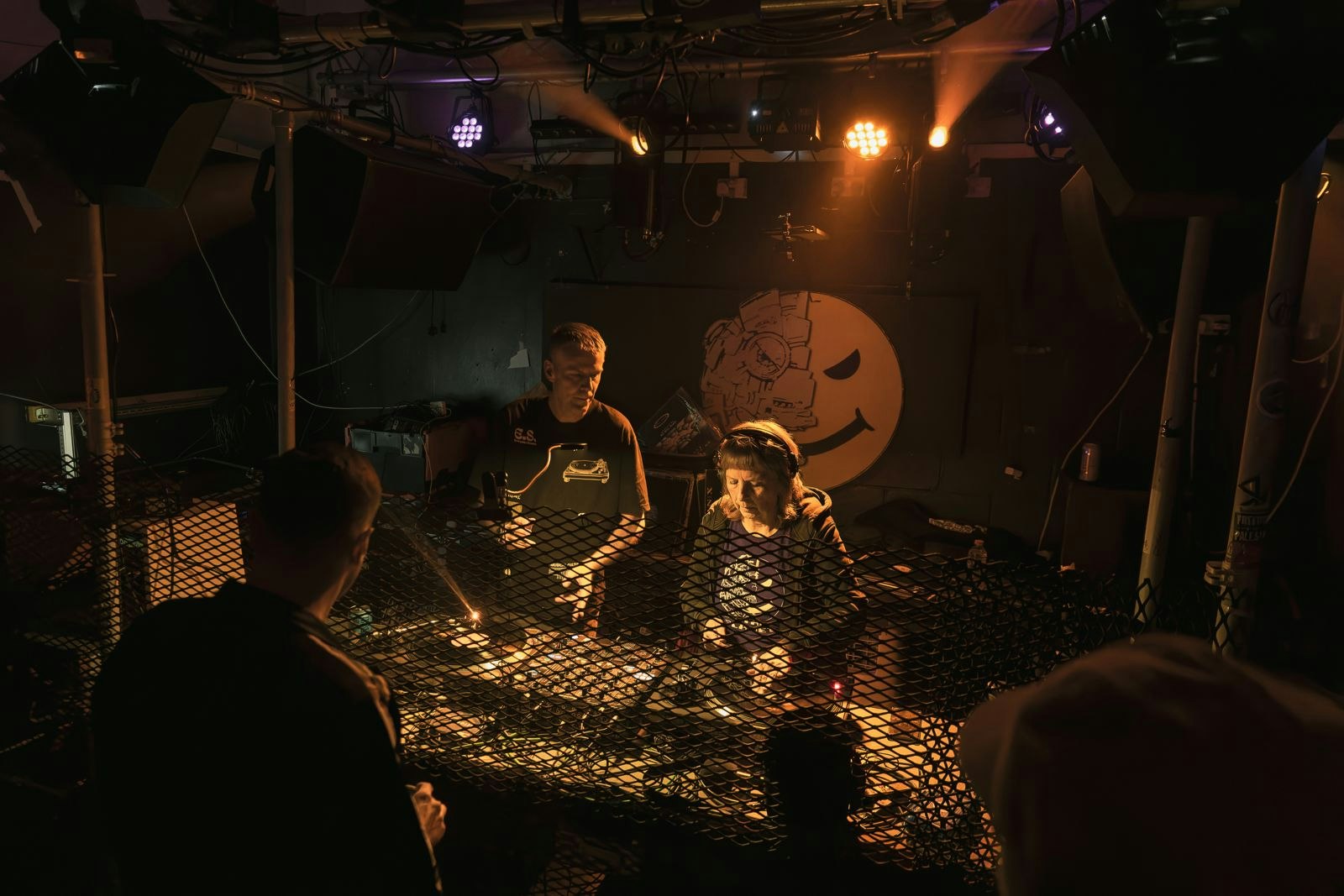 Louise Plus One & Hughesee (Distant Planet) All Vinyl DJ Set Tickets ...