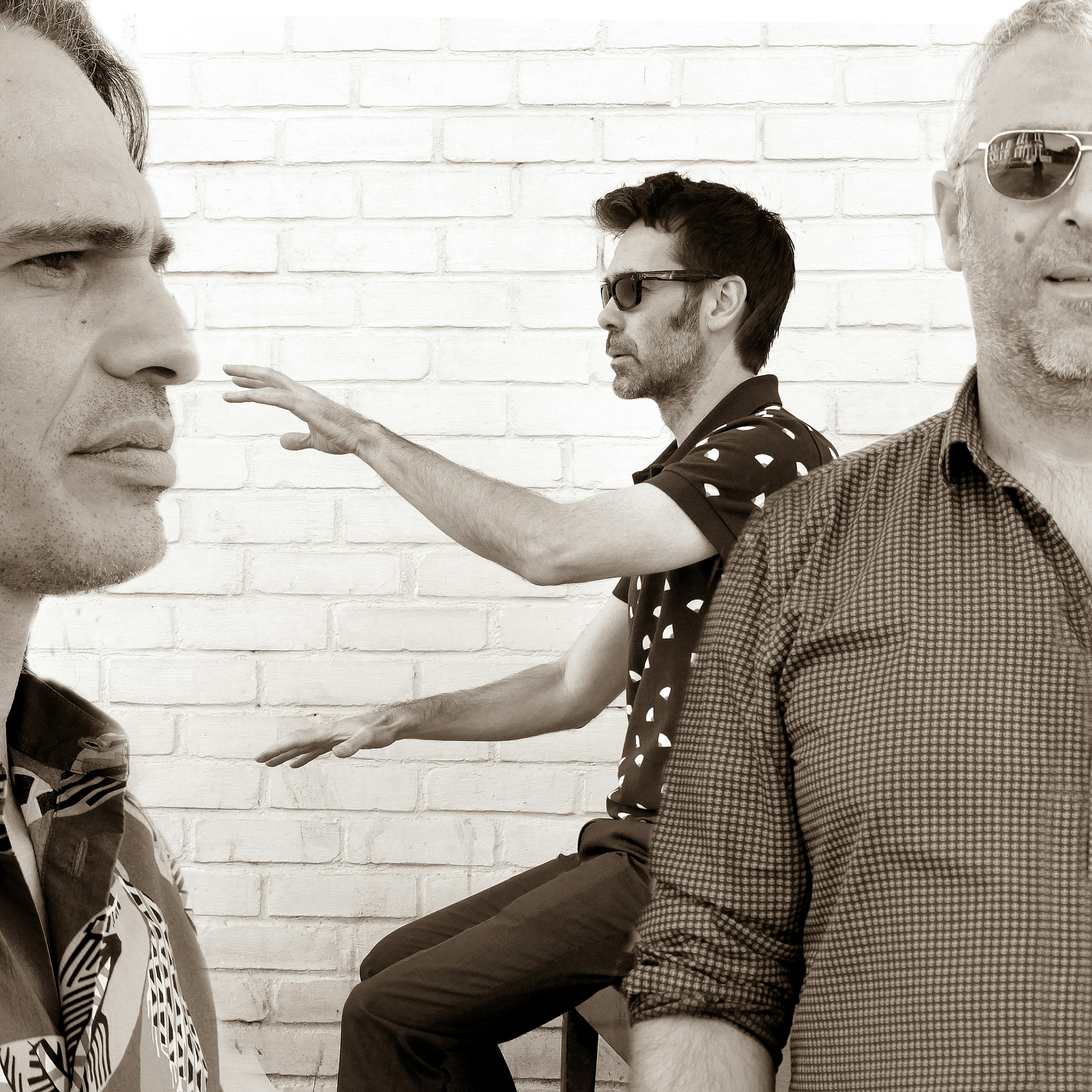 Les Hommes (live) + The Karminsky Experience Inc. (all-vinyl DJ set ...